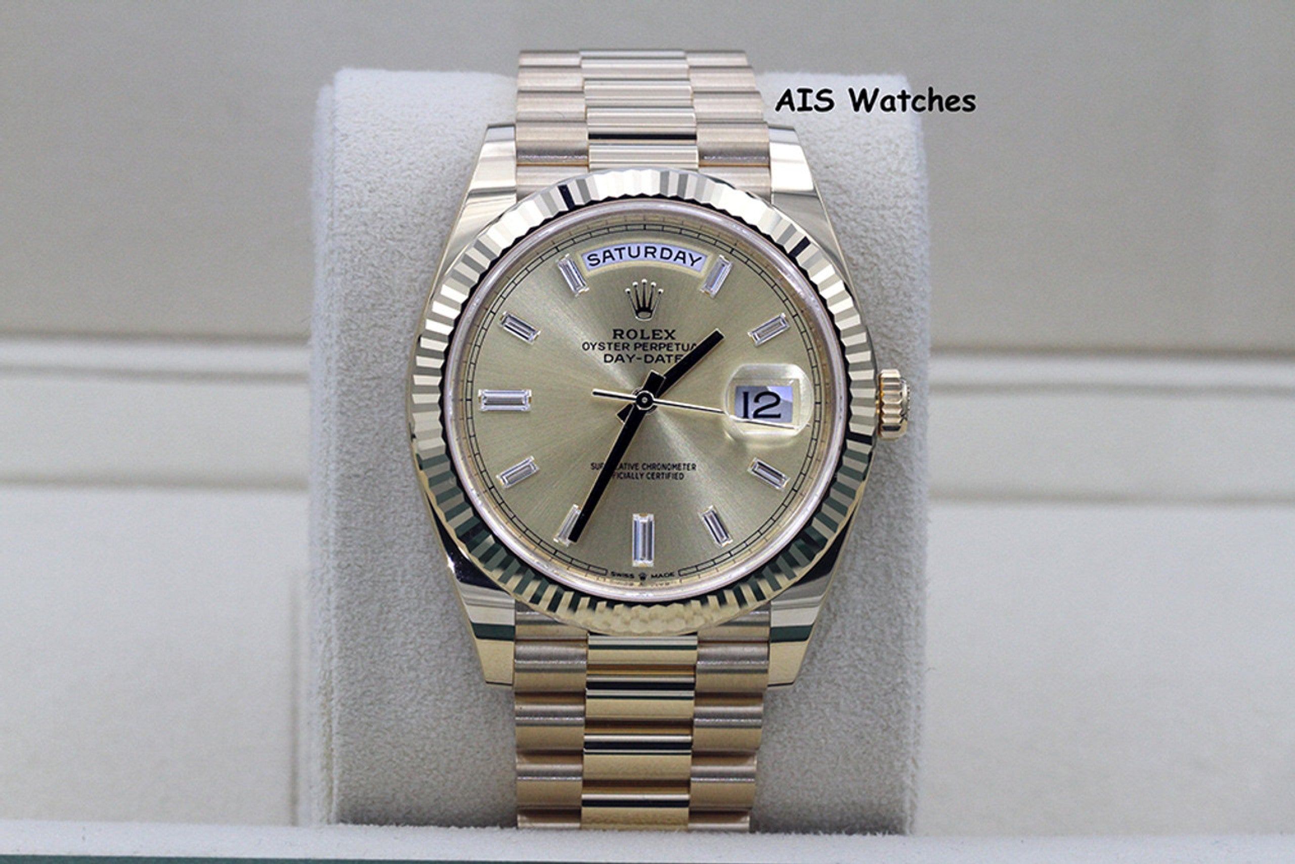 Discover the Timeless Elegance of the Rolex DayDate. Experience the Re ...